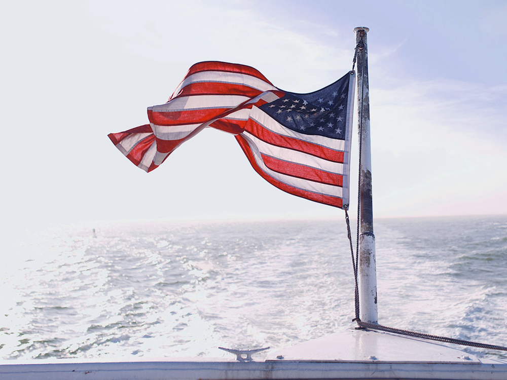 Boating Safety Tips for a Busy Holiday Weekend - Salvage Marine Network