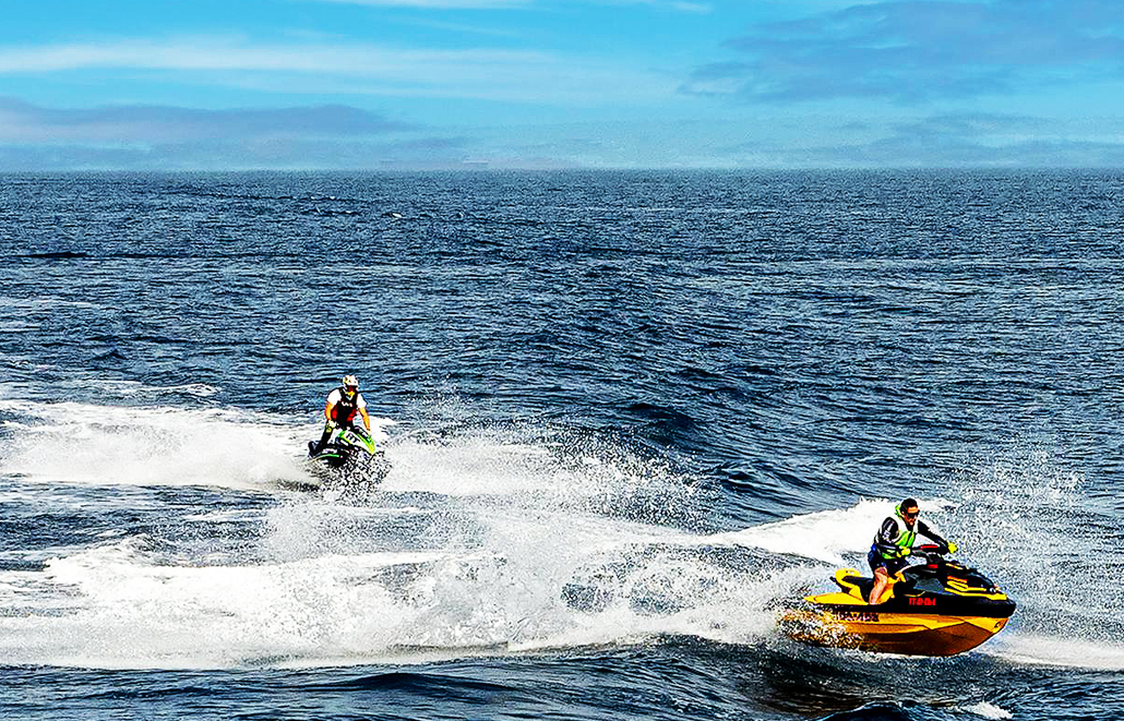 How to Handle Aggressive Boaters on the Water